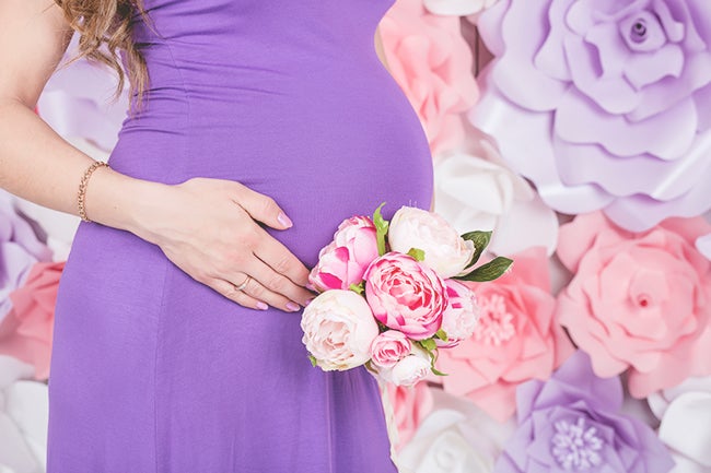 National Photography Month: 5 Tips to Better Maternity Photos - Printique