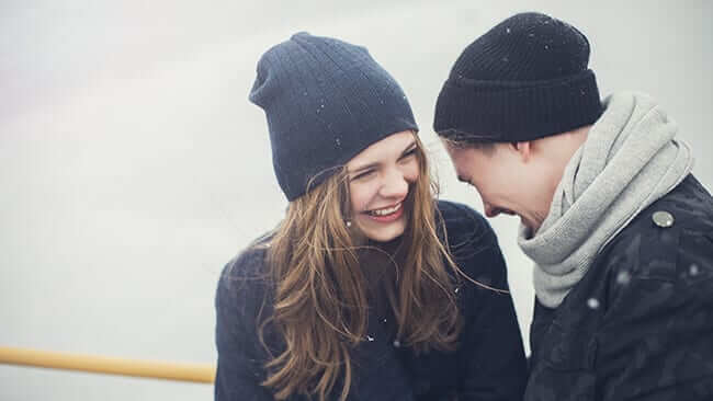 10 Modern Must-Have Engagment Poses