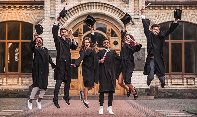 7 Creative Cap and Gown Photo Ideas - Printique, An Adorama Company