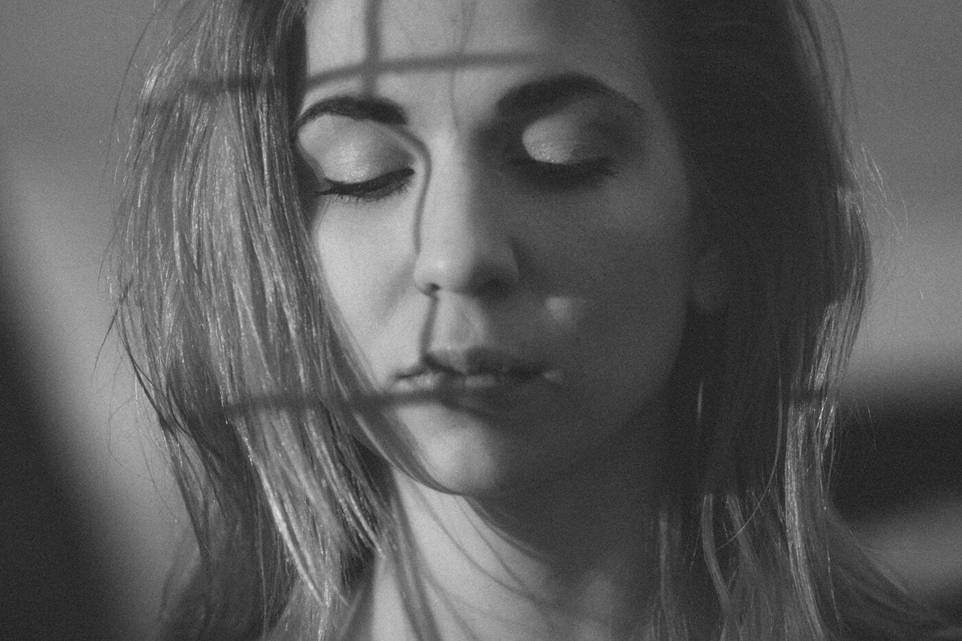 10 Household Objects for Portrait Photography - Printique