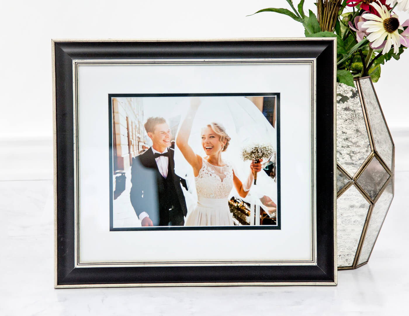 Your Guide to Framed Photographs - Printique, An Adorama Company