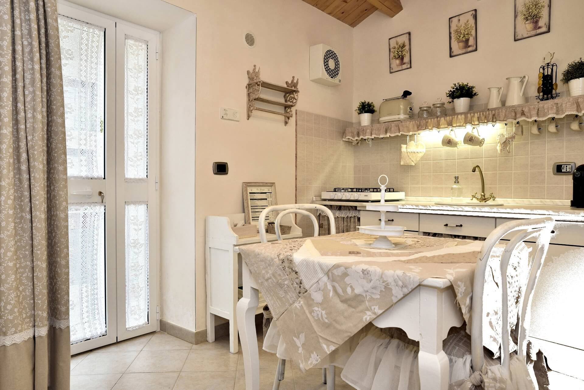 The Home Aesthetic of Your Dreams: A Guide - Printique, An Adorama Company