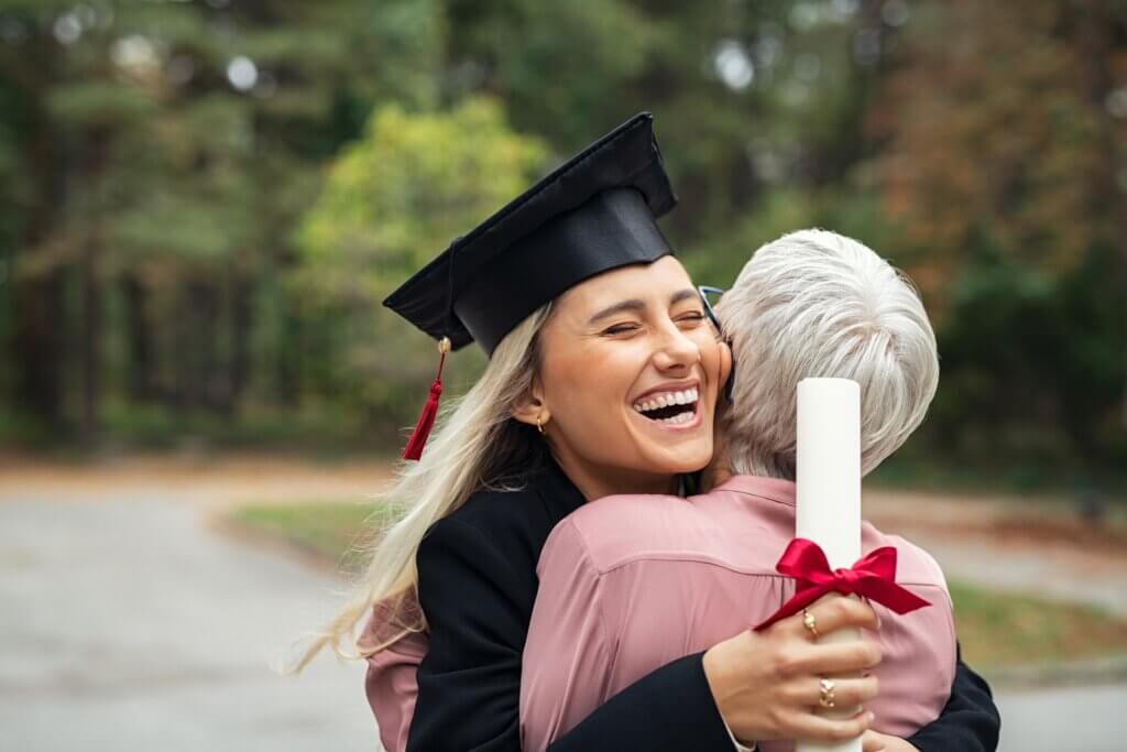 15 Can’t-Miss Graduation Photos - Printique, An Adorama Company