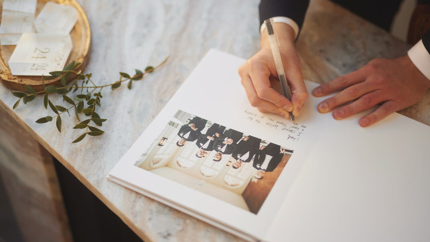 Hardcover Wedding Photo Albums - Premium & Layflat Printique, An ...